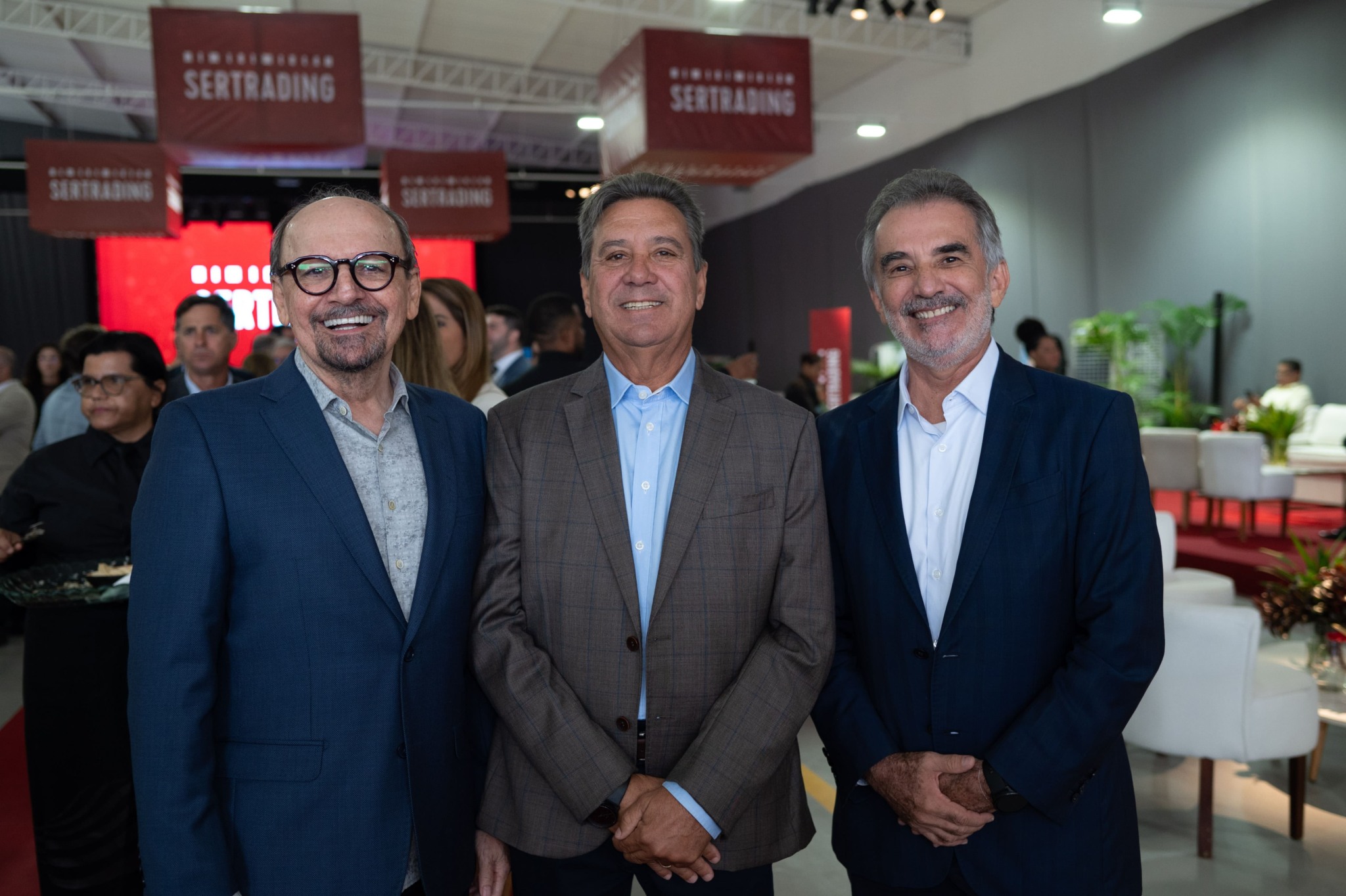 Arte, moda e estilo em evento para mulheres na galeria Matias Brotas ...