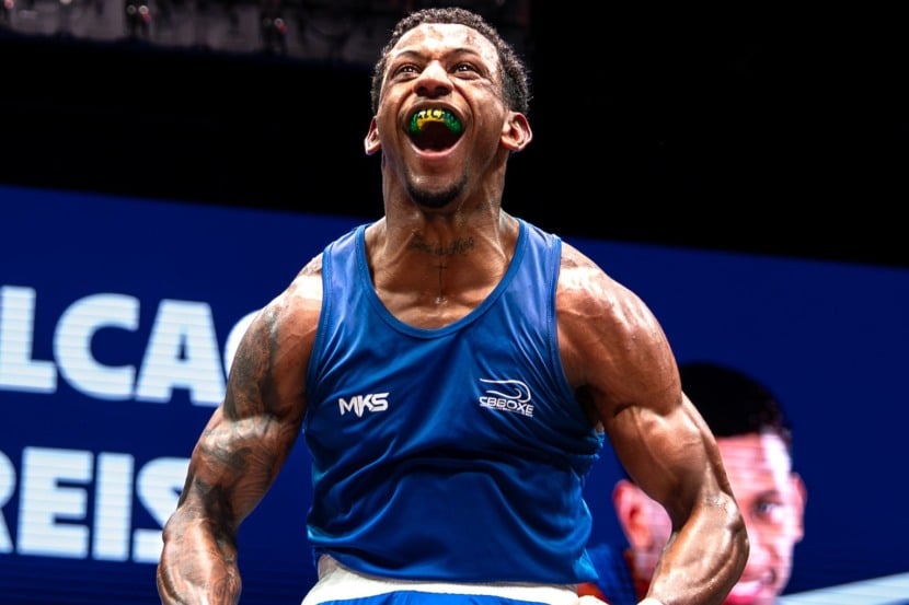 Yuri Falcão vence campeão olímpico no Mundial de Boxe