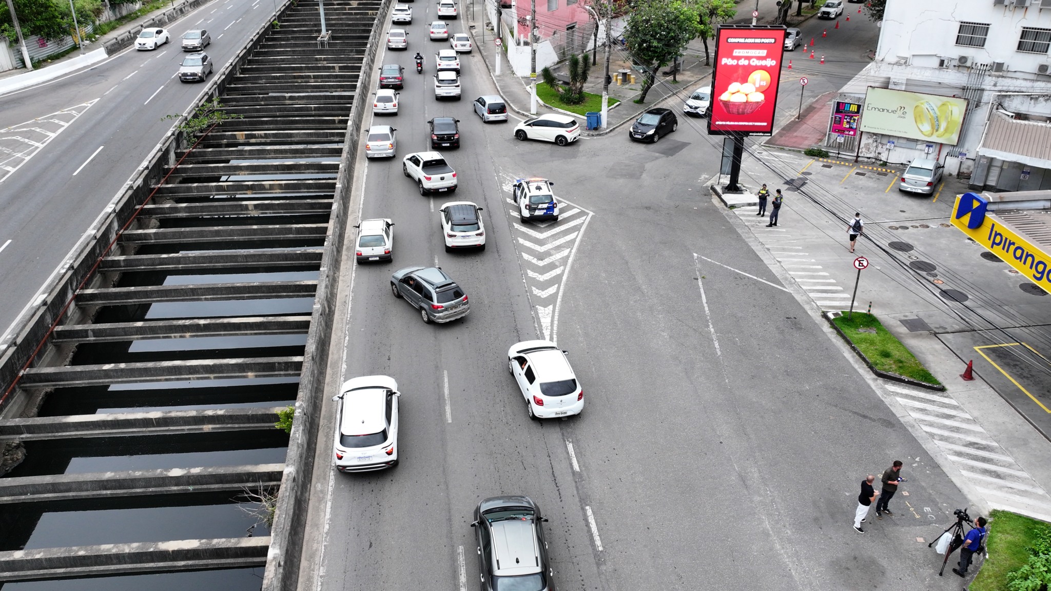 Motoristas são flagrados em faixa zebrada na entrada da 3ª Ponte