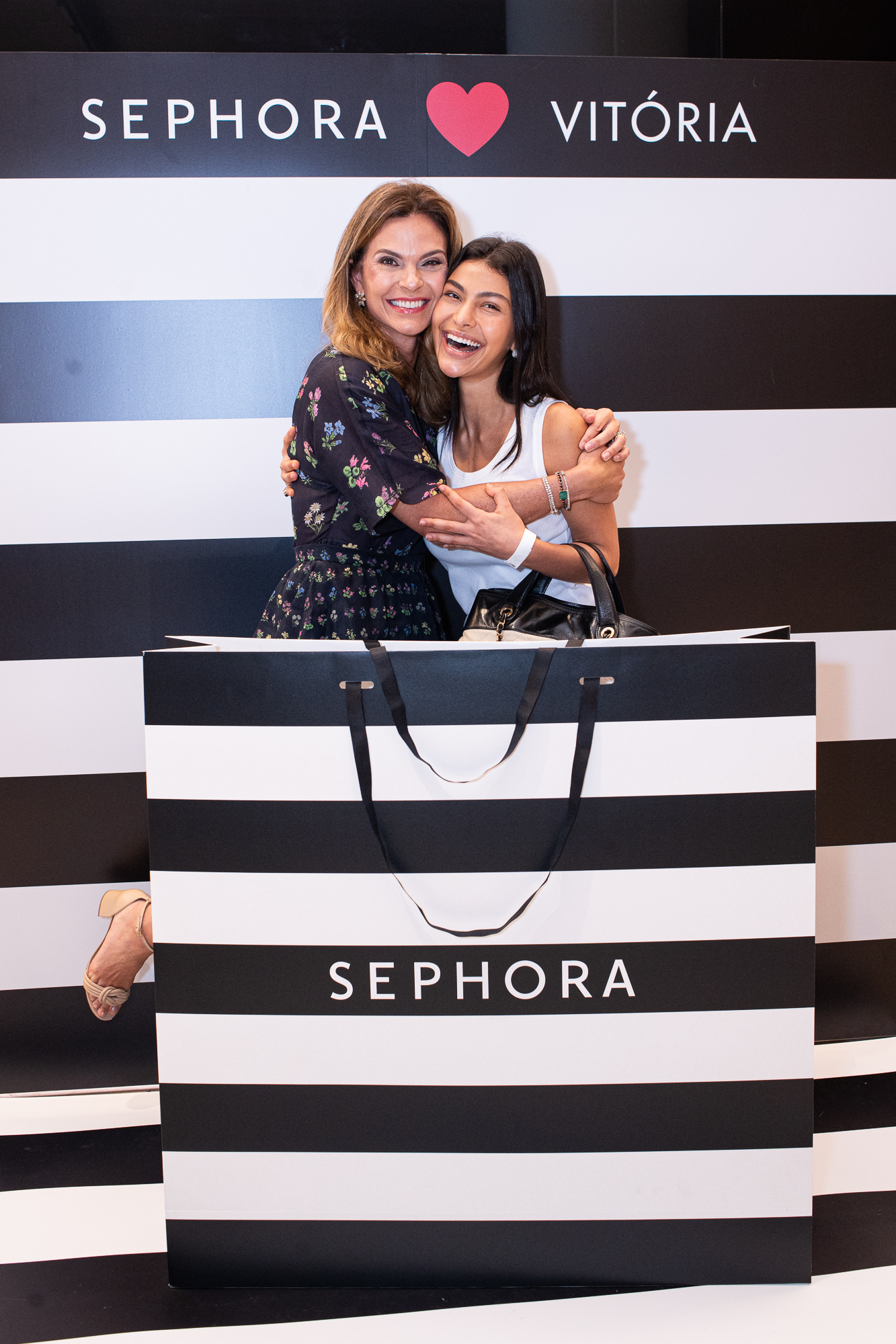 Bombou a inauguração da primeira loja Sephora no Espírito Santo - Folha ...