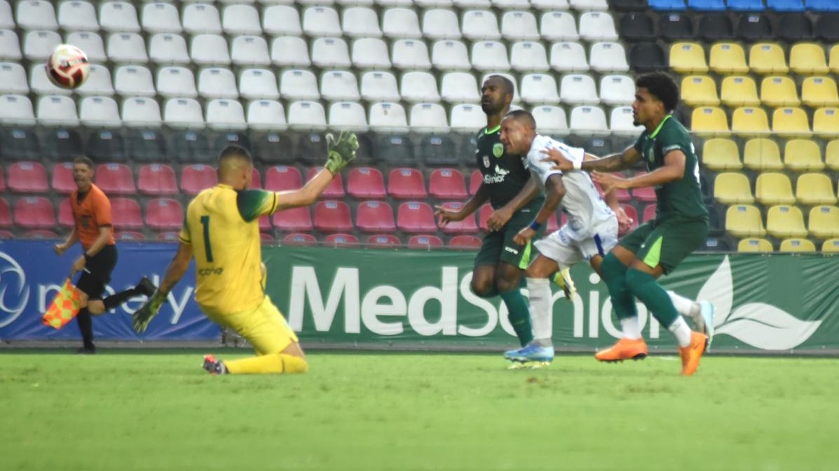 Vitória goleia o Porto Vitória na semifinal do Capixabão